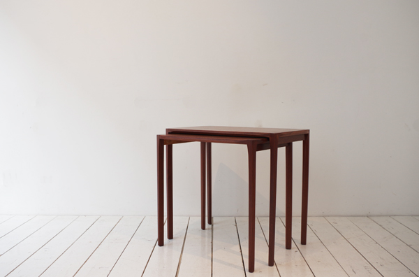 TABLE | MARTIN GLANZ MOBILIAR